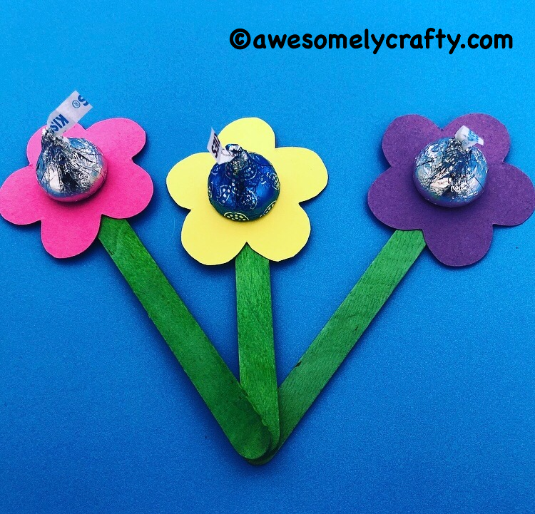 5 Easy Flower Crafts - Awesomelycrafty