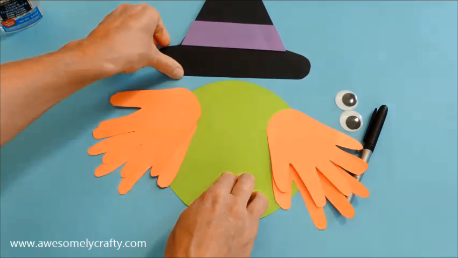 Hand Print Witch Face Craft for Halloween - Awesomelycrafty
