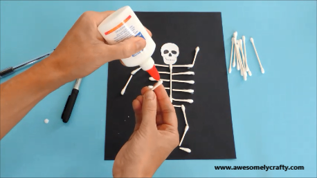 Q-Tip Skeleton - Awesomelycrafty